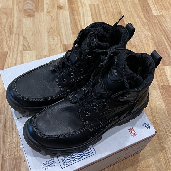 Ecco | Shoes | Missing One Logo Eccos Boots | Poshmark